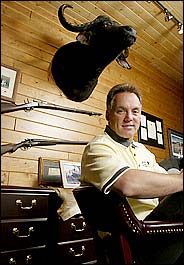 ABOUT LUTH-AR | Luth-AR